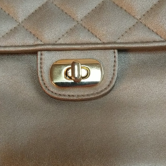 Laura Scott | Bags | Laura Scott Gold Vintage Bag | Poshmark